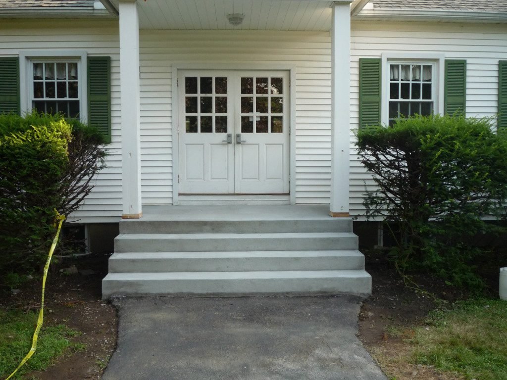 How to Build/Pour Concrete Steps | How To Build A House