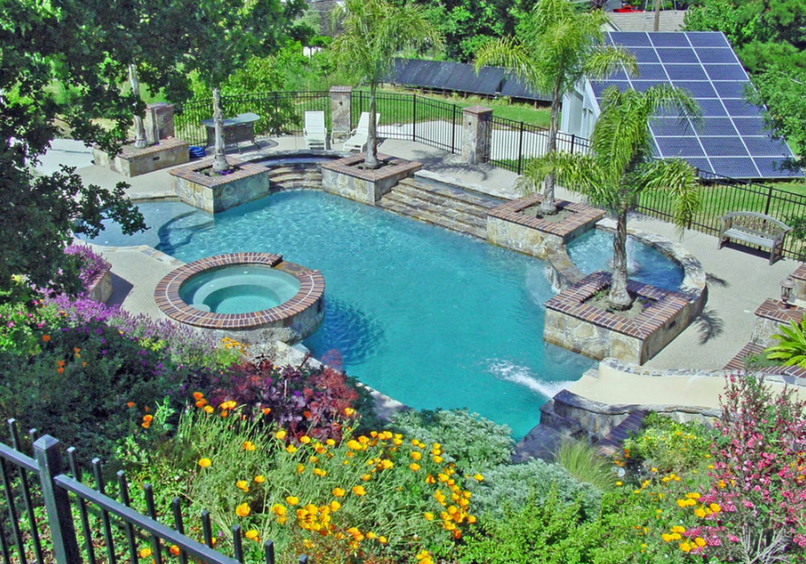 Tips to Buy an Above Ground Swimming Pool