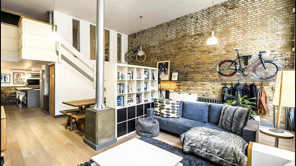 Old Spice Warehouse turned into Fantastic Apartment