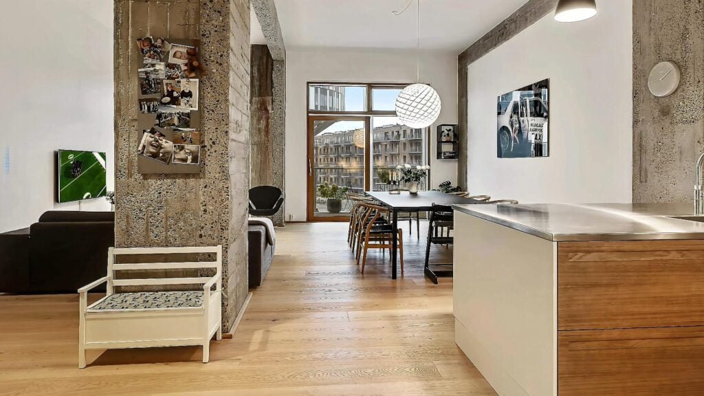 INSIDE of a NEW YORK inspired design style APARTMENT | How To Build A House